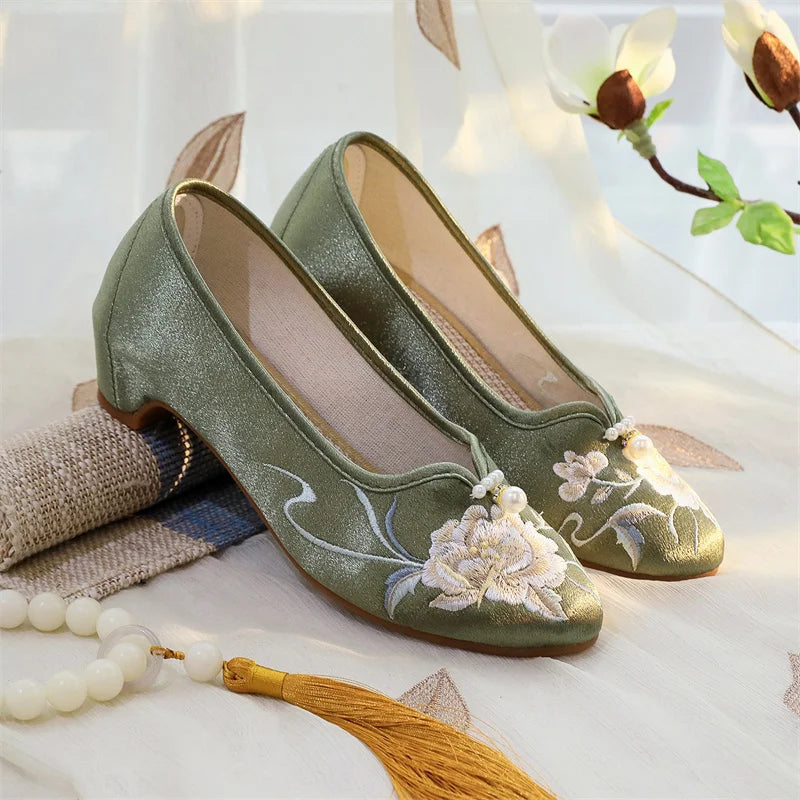 Lotus Heritage Pumps – Lorien Vale